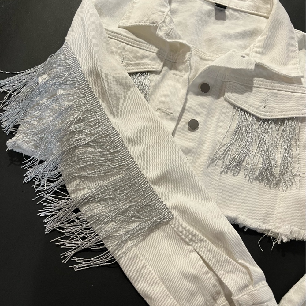 Shein Fringe Jacket White And Silver Fringe - Gem